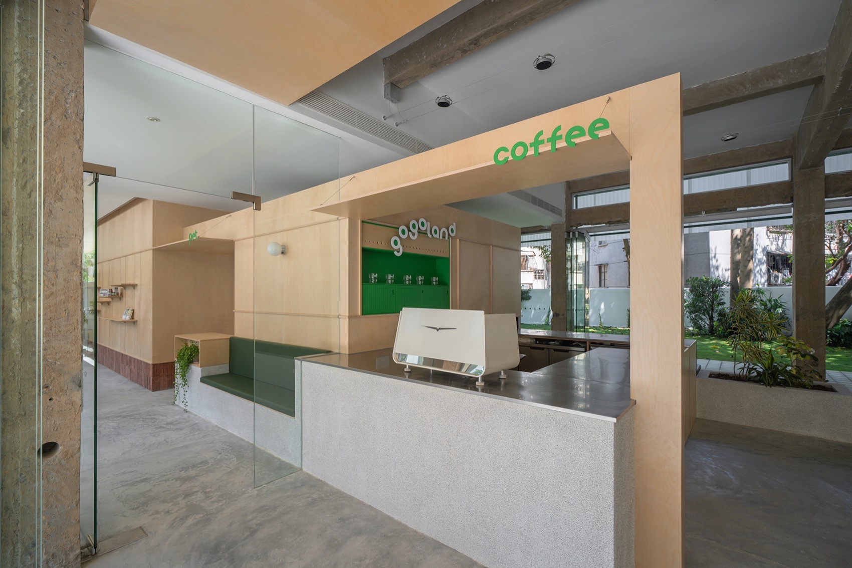 gogoland by Informal Design - 谷德设计网