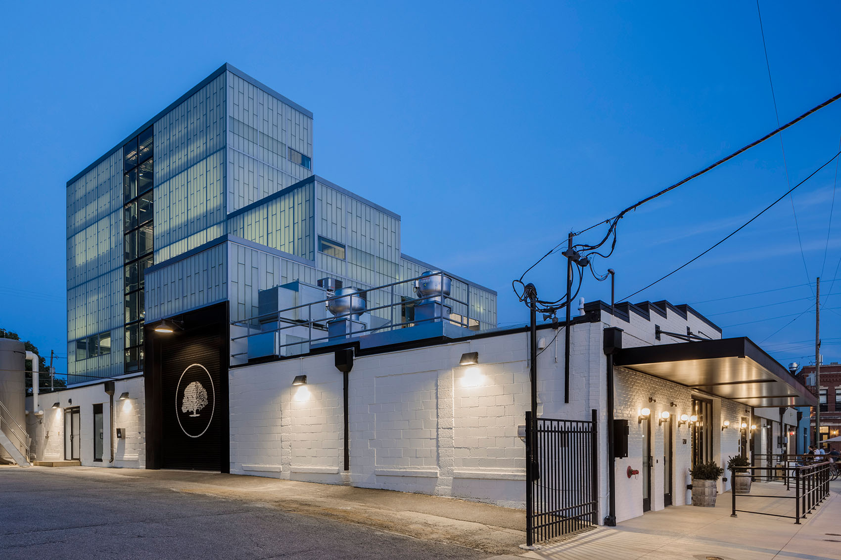 Middle West Spirits by Jonathan Barnes Architecture and Design - 谷德设计网