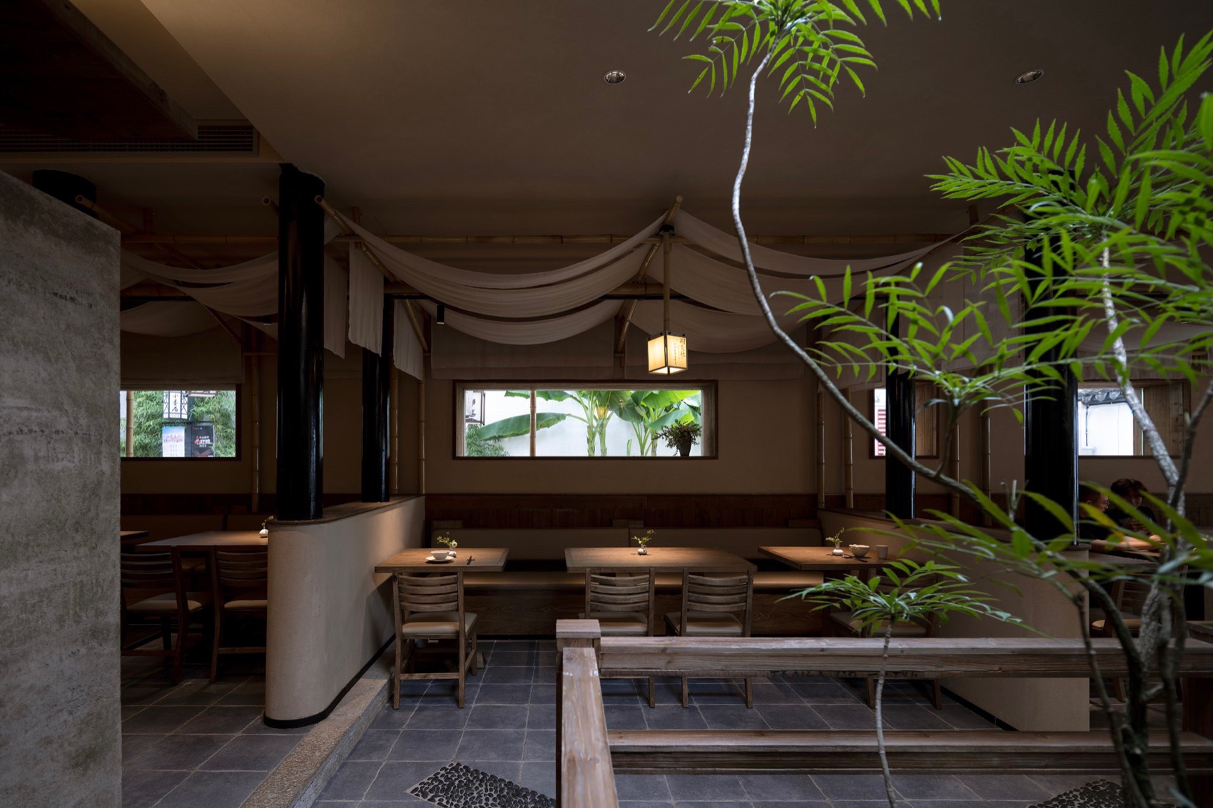 Miss Chow’s Time by OYTT Design - 谷德设计网