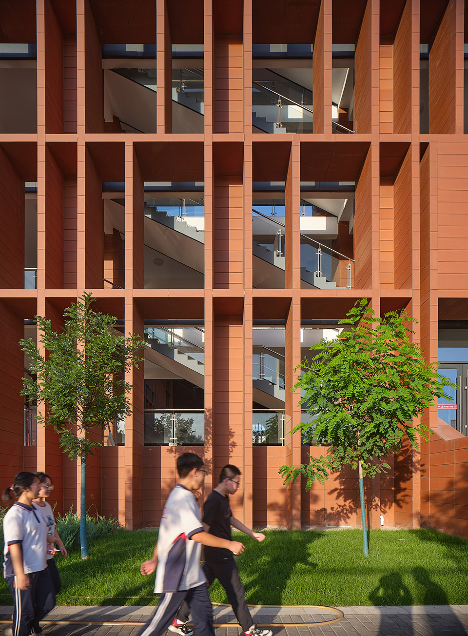 Shenmu Middle School by Institute of Architectural Design and Research ...
