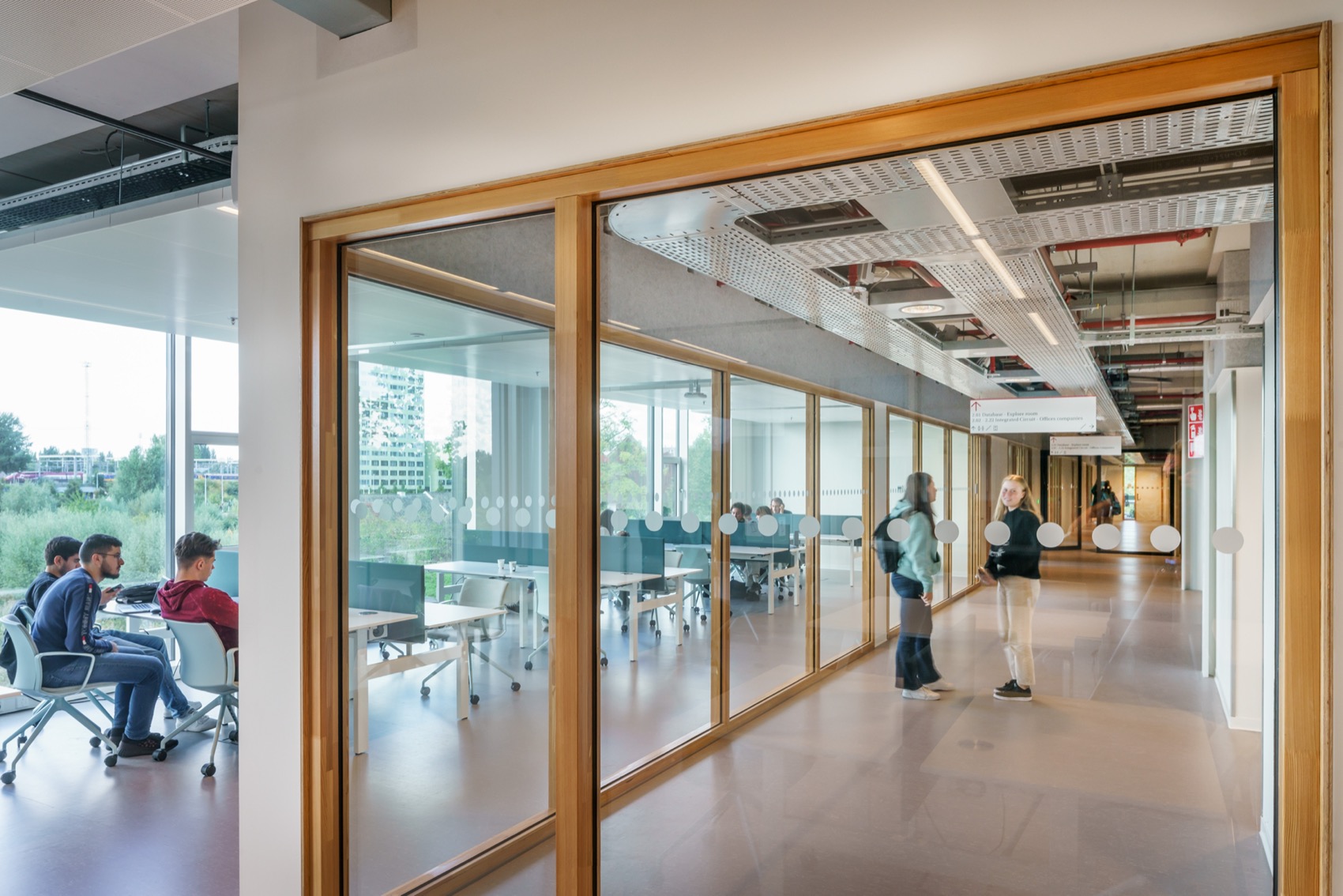 LAB42 by Benthem Crouwel Architects - 谷德设计网