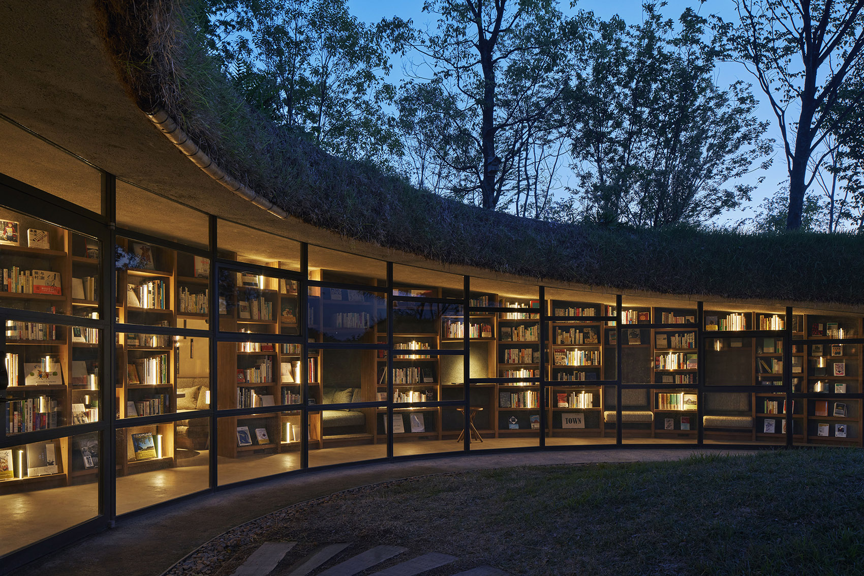 Library in the Earth by Hiroshi Nakamura & NAP - 谷德设计网