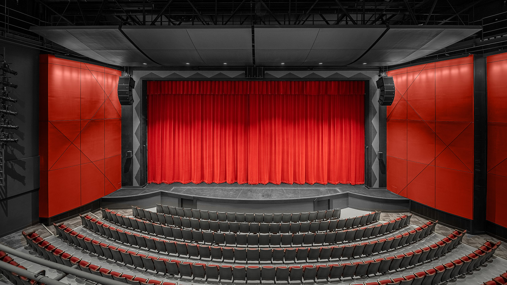 Alberta Bair Theater by Cushing Terrell - 谷德设计网