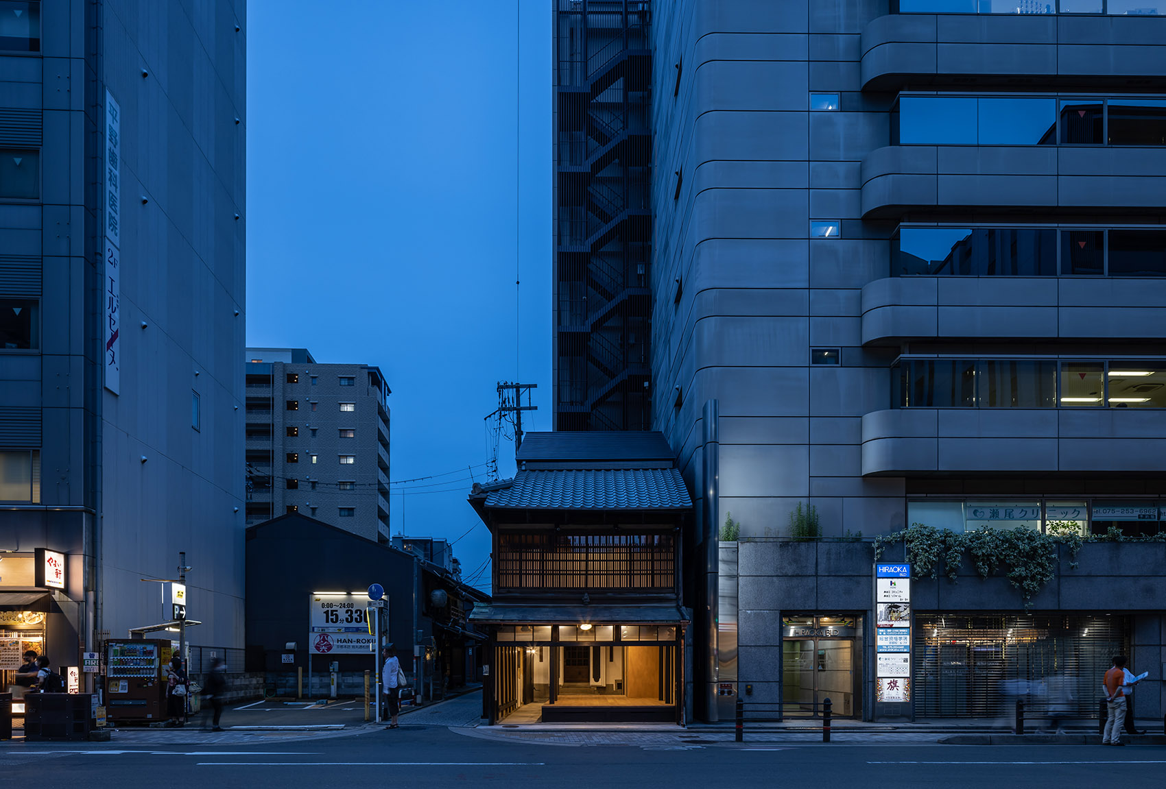 KAKKYOYAMA COMMON CENTER FOR GION FESTIVAL by Shigenori Uoya Architects ...