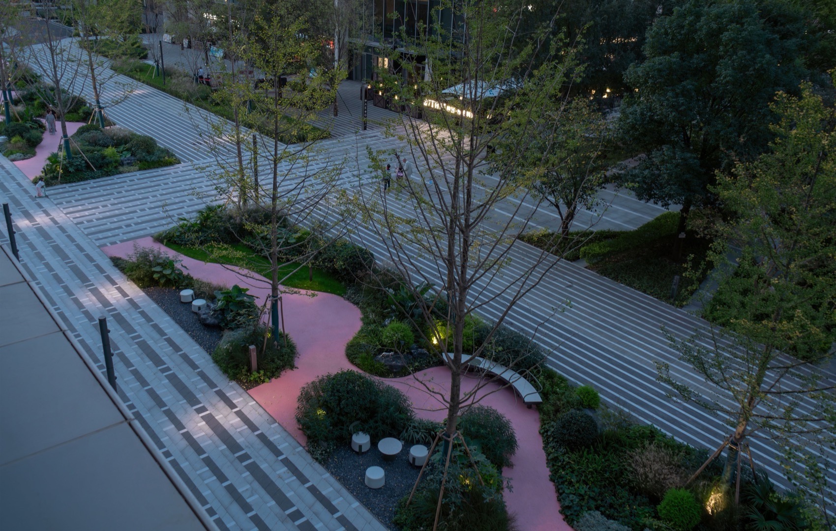 Huanglong Vanke Center Landscape Design by PERCENT LANDSCAPE DESIGN ...