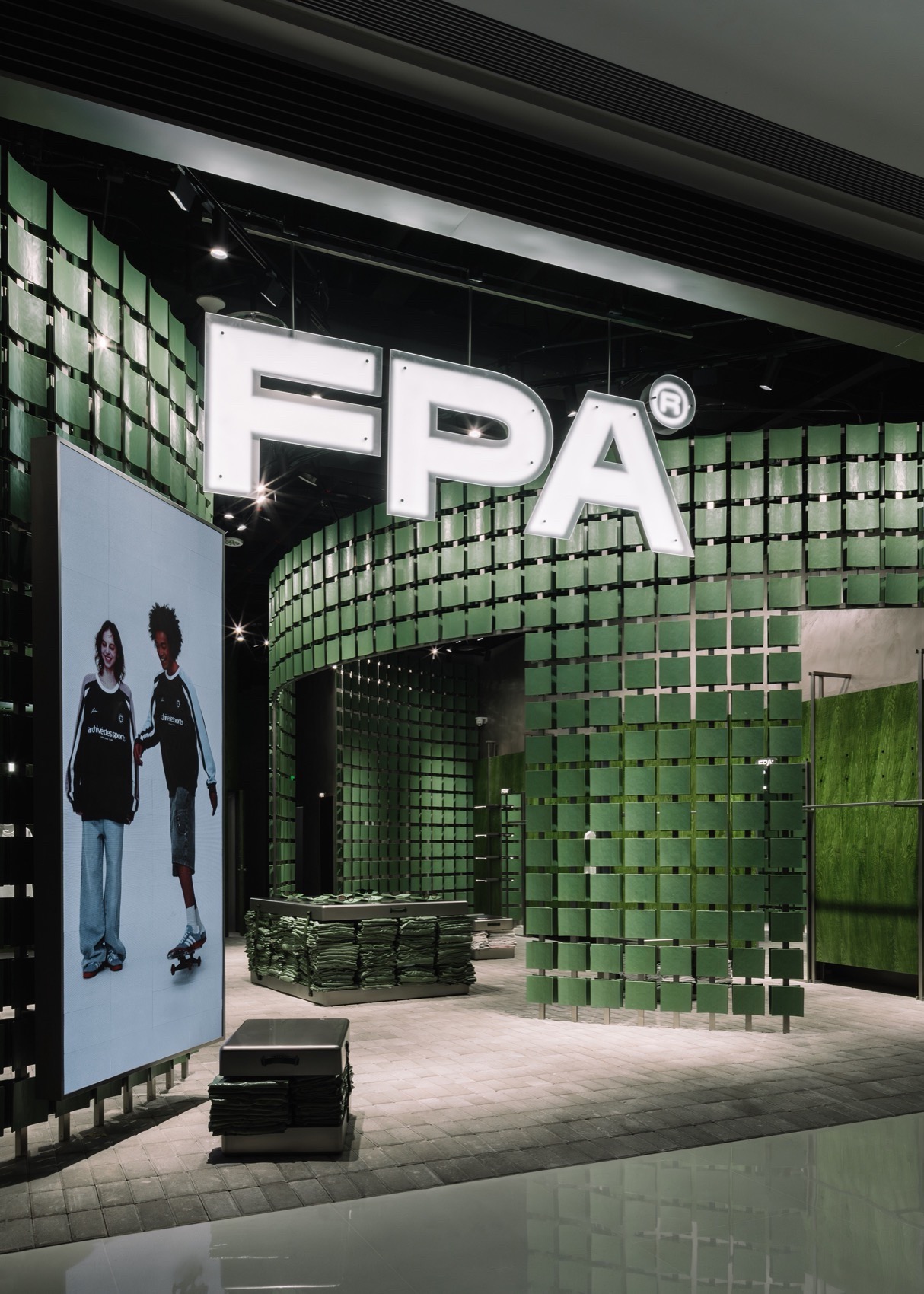 Chengdu Store & FPA Chongqing Store by WING Design - 谷德设计网