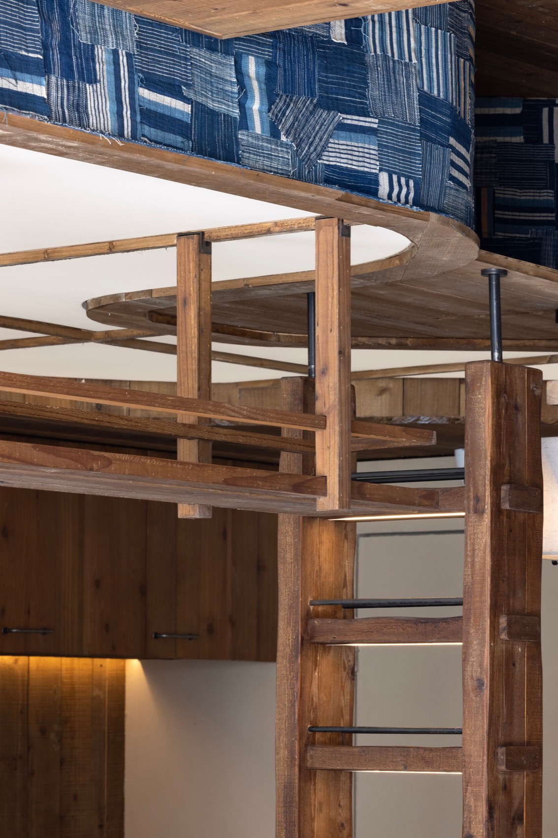 Miss Chow’s Time by OYTT Design - 谷德设计网