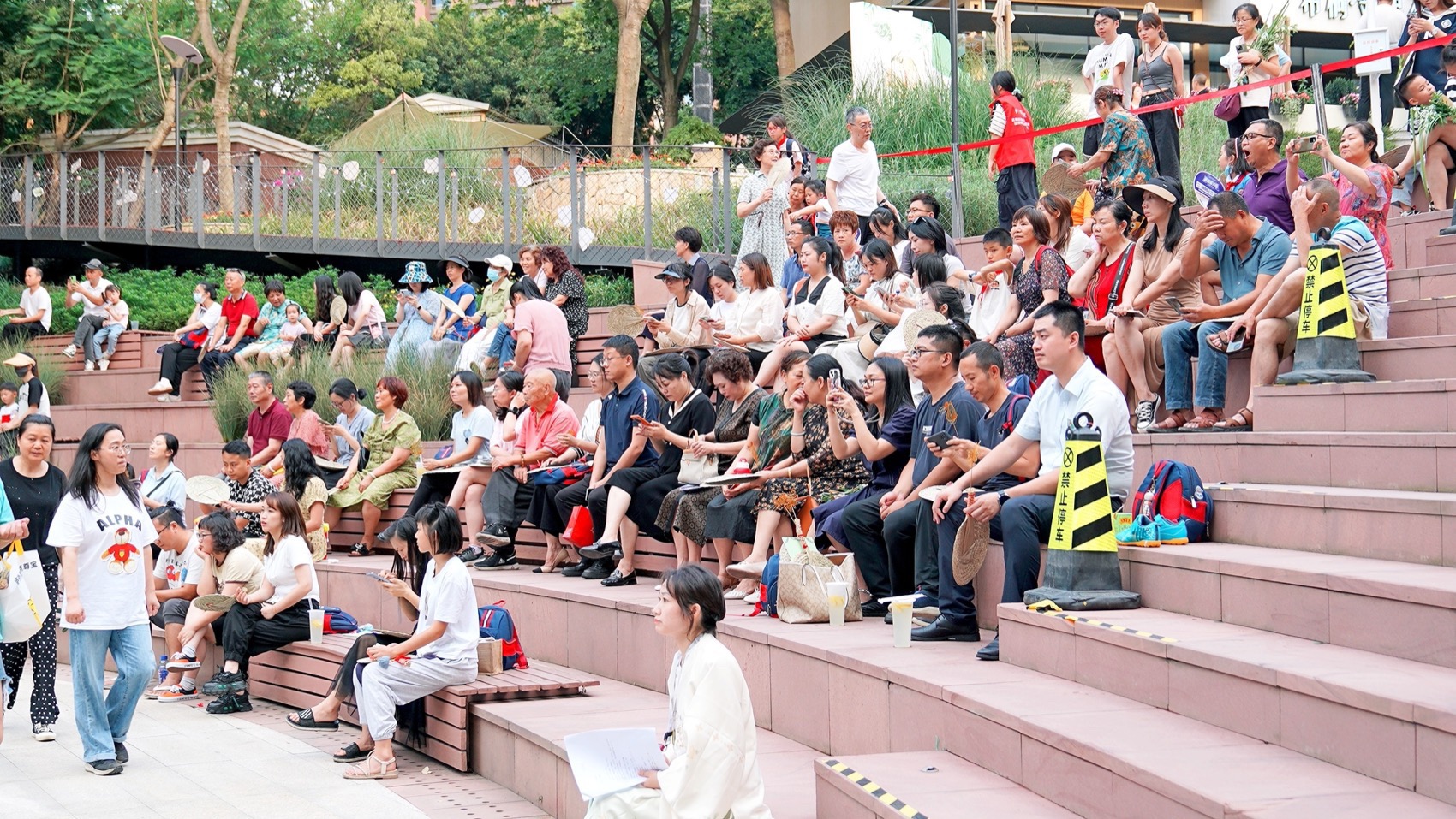 Chengdu Gaobei Community Neighborhood Center Renovation by LEL DESIGN ...
