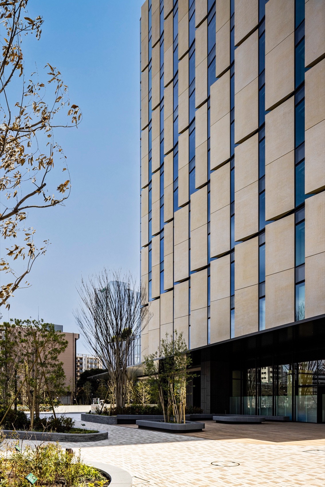 JR Meguro MARC Building by Nikken Sekkei Ltd - 谷德设计网