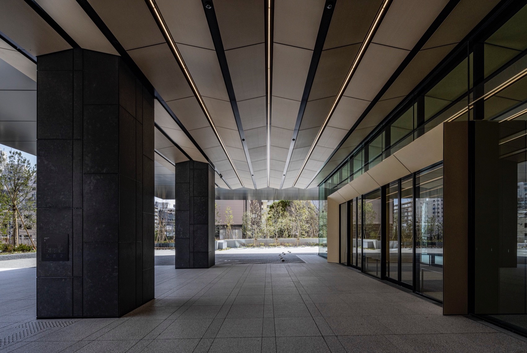 JR Meguro MARC Building by Nikken Sekkei Ltd - 谷德设计网