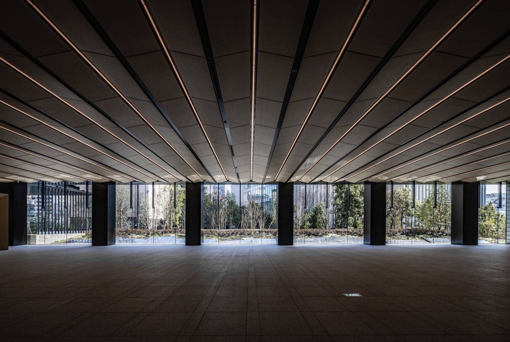 JR Meguro MARC Building by Nikken Sekkei Ltd - 谷德设计网