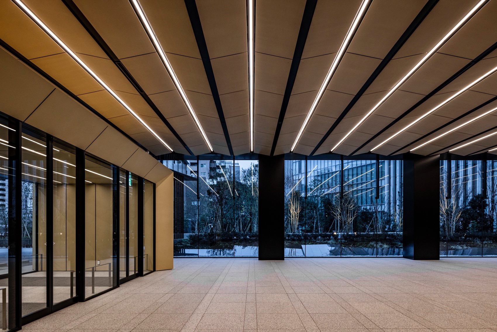 JR Meguro MARC Building by Nikken Sekkei Ltd - 谷德设计网