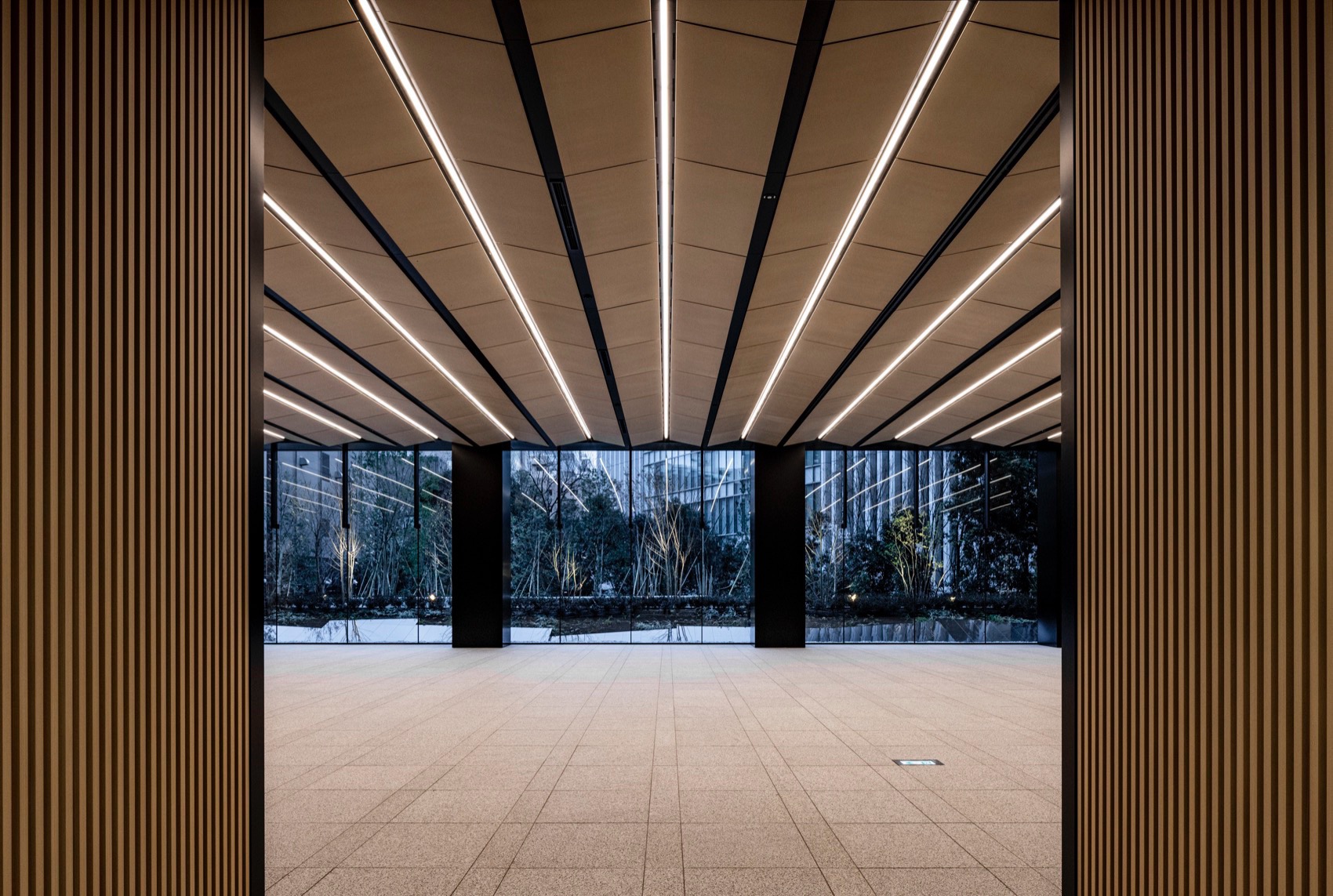 JR Meguro MARC Building by Nikken Sekkei Ltd - 谷德设计网