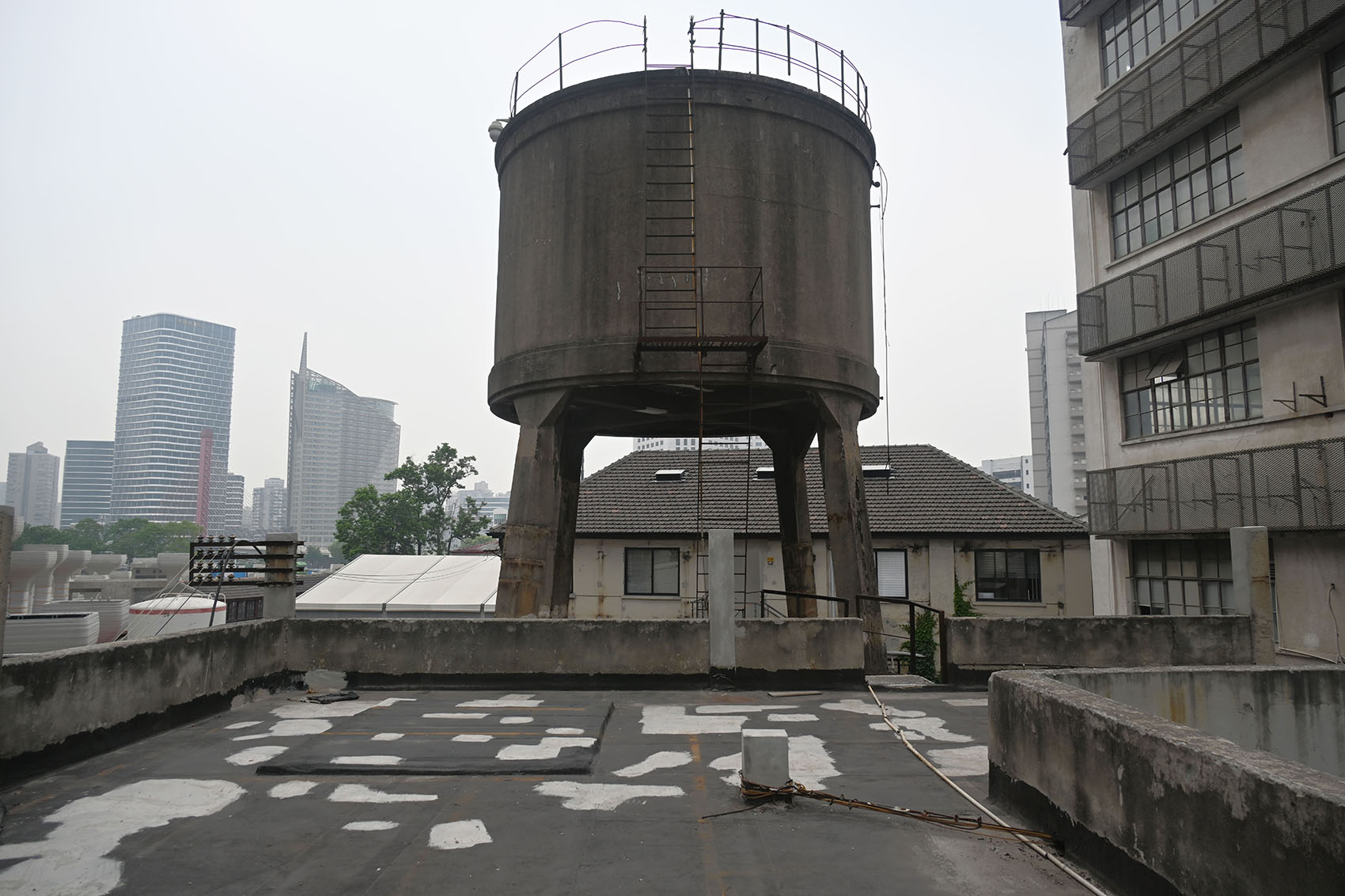 M50 Bird Water Tower by FLIP studio - 谷德设计网