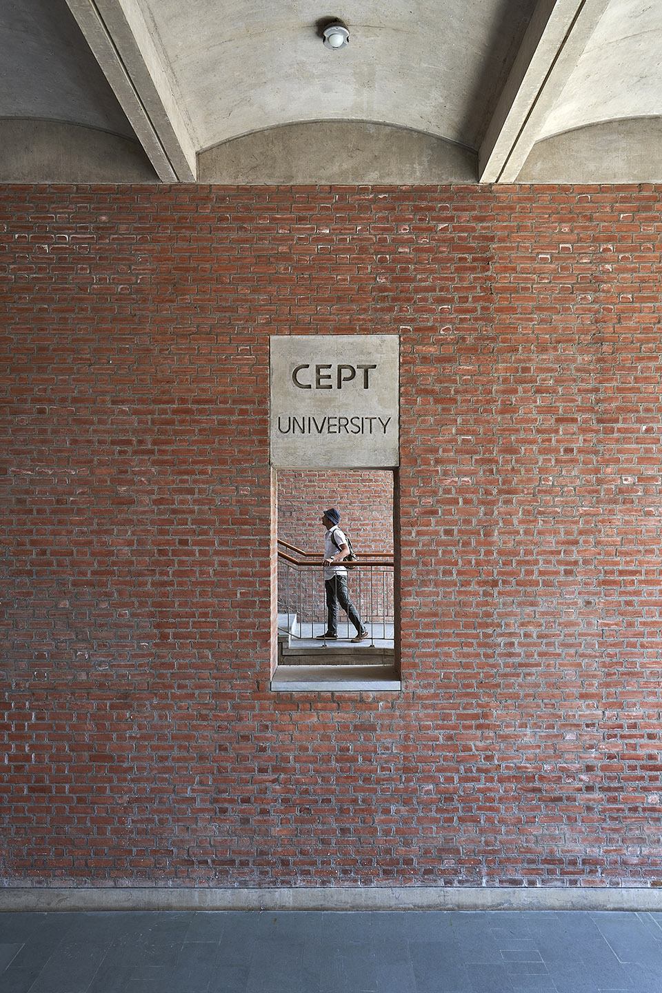 CEPT University – Foundation Hall, Lecture Hall and Kund by CCBA ...