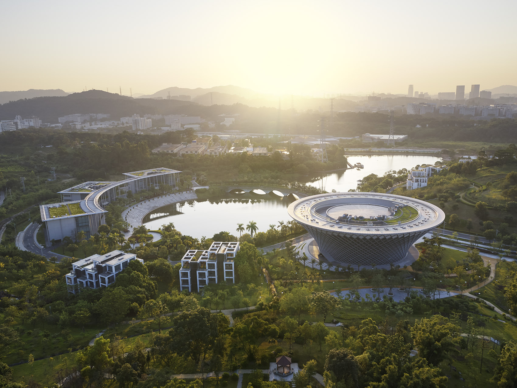 Display Center at China Mobile’s South Base, Guangzhou by gmp - 谷德设计网