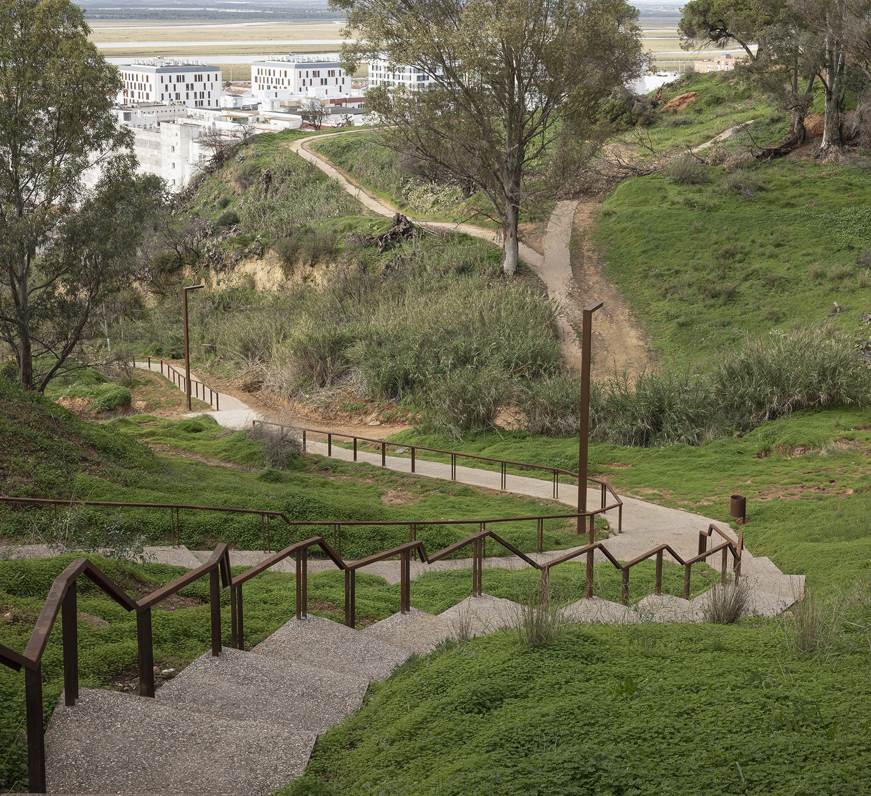 Landscape adaptation on the Cornice and slopes of El Conquero by M. Luz ...
