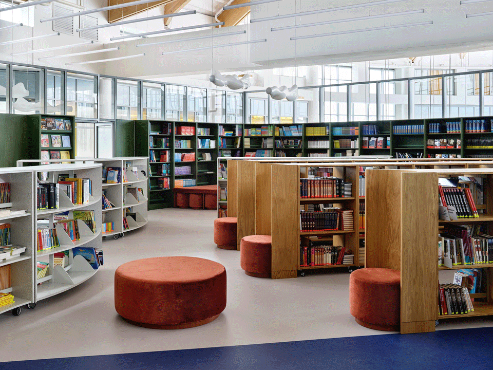 SKOLKOVO International Gymnasium Library by FORM Bureau - 谷德设计网