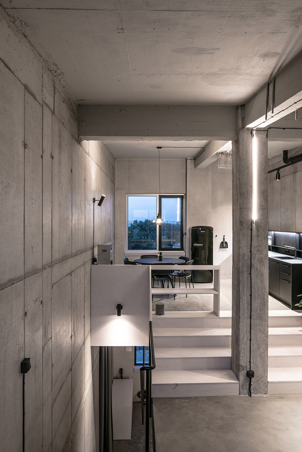 Mlynica loft apartment by Juraj Hubinský & Kuklica Smerek Architekti ...