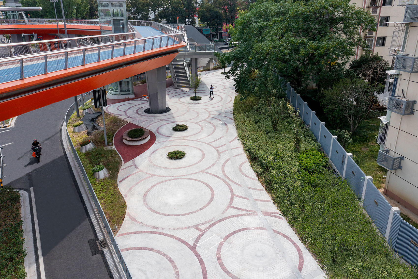 ”Floating Island” Xingning Road Pedestrian Overpass by Creationary City ...