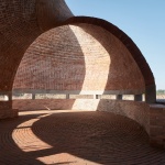 Twisted Brick Shell Concept Library by HCCH Studio - 谷德设计网