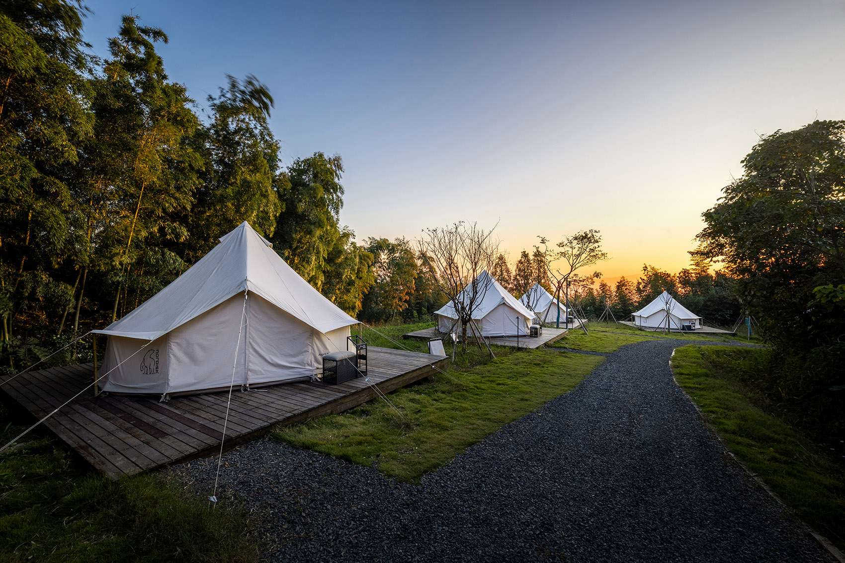 Refuge Moganshan, China by Studio Ininches - 谷德设计网