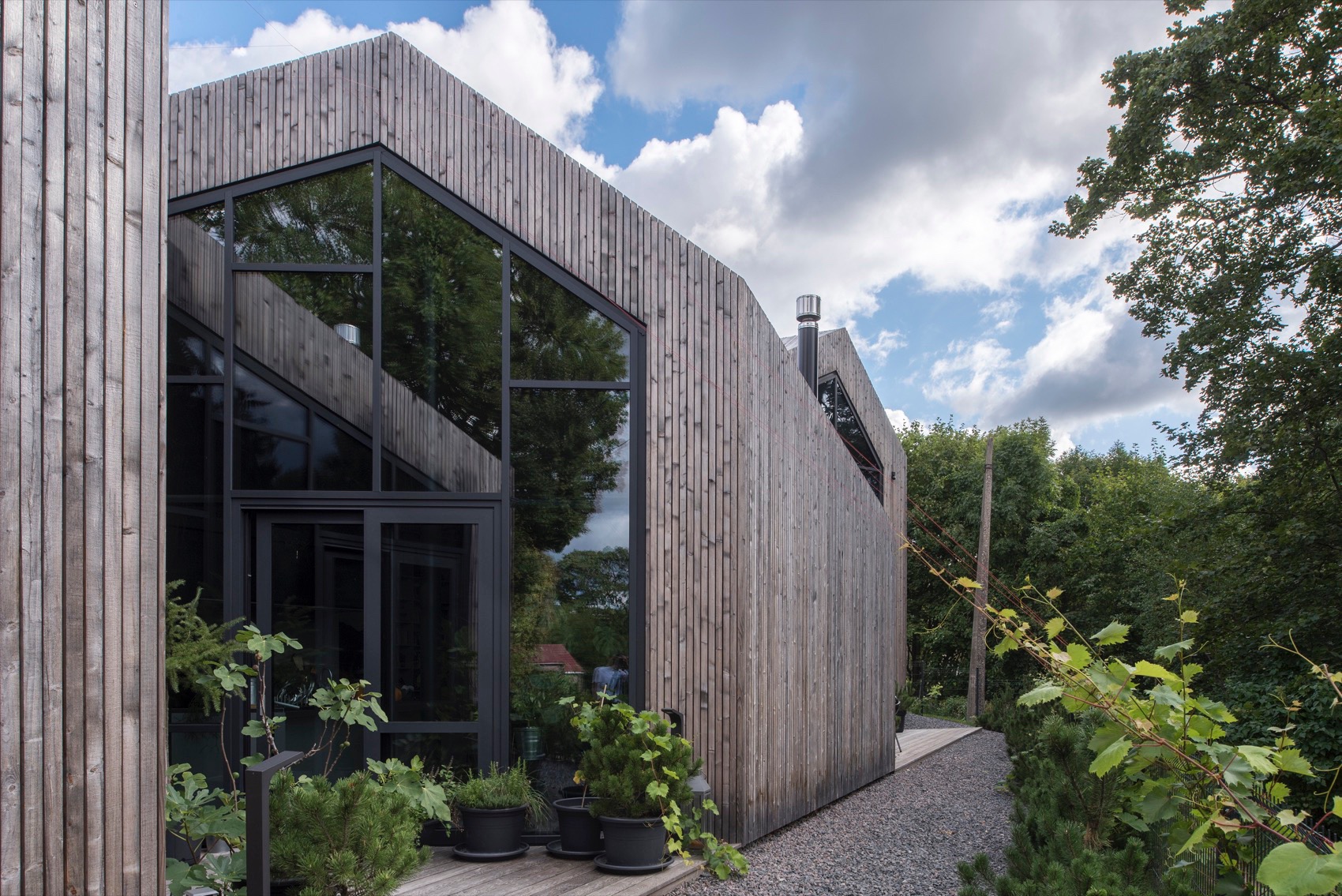 Residential house in Vilnius by Architectural Bureau G.Natkevicius ...