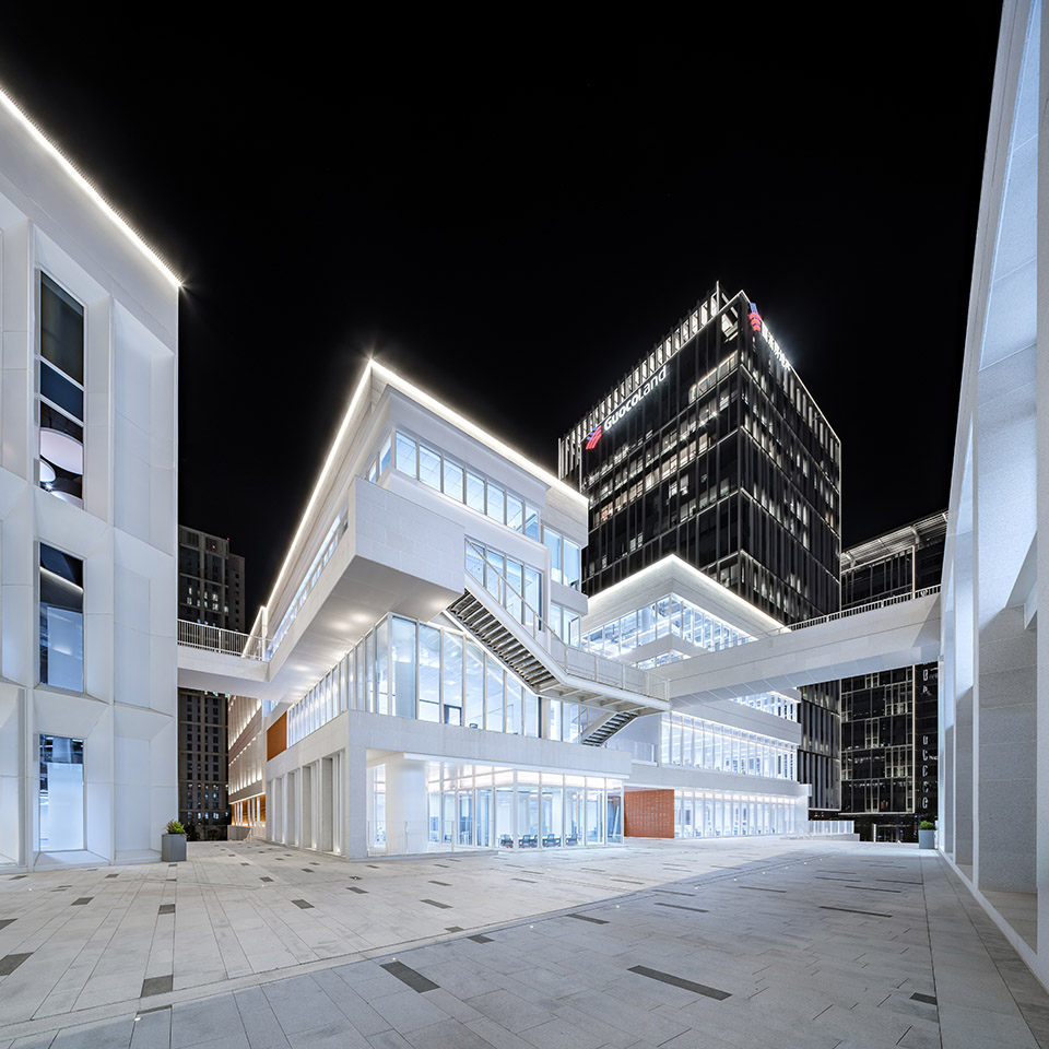 Renovation of Changfeng Guosheng Center, China by Lacime Architects - 谷德设计网