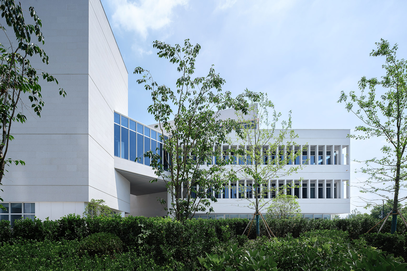 Renovation of Changfeng Guosheng Center, China by Lacime Architects - 谷德设计网