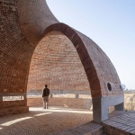 Twisted Brick Shell Concept Library by HCCH Studio - 谷德设计网