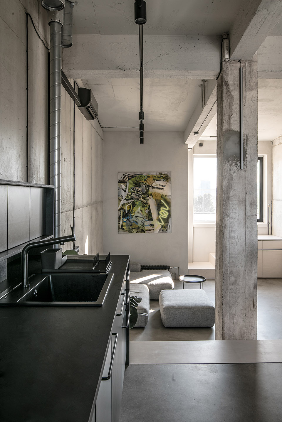 Mlynica loft apartment by Juraj Hubinský & Kuklica Smerek Architekti ...