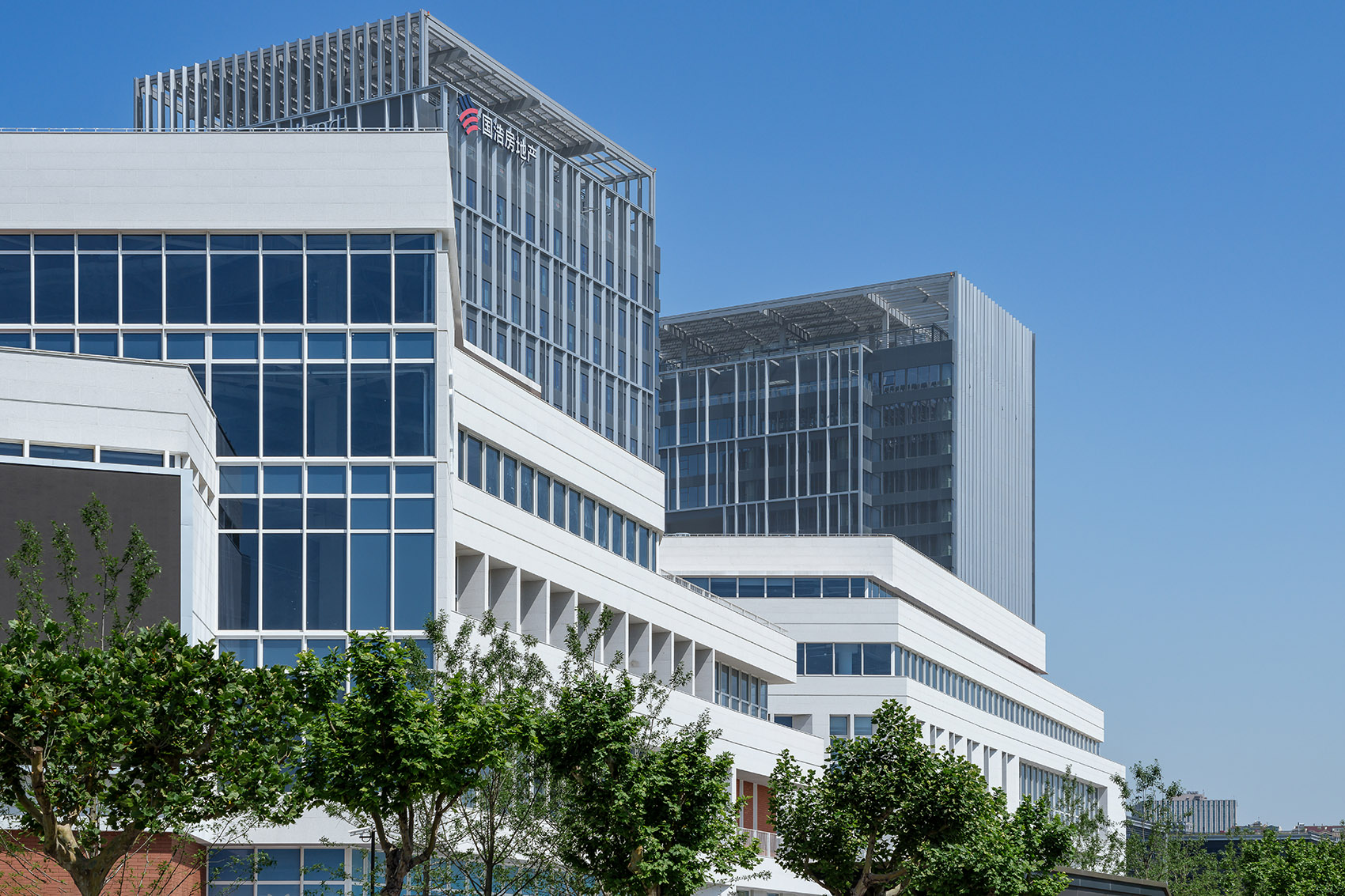 Renovation of Changfeng Guosheng Center, China by Lacime Architects - 谷德设计网