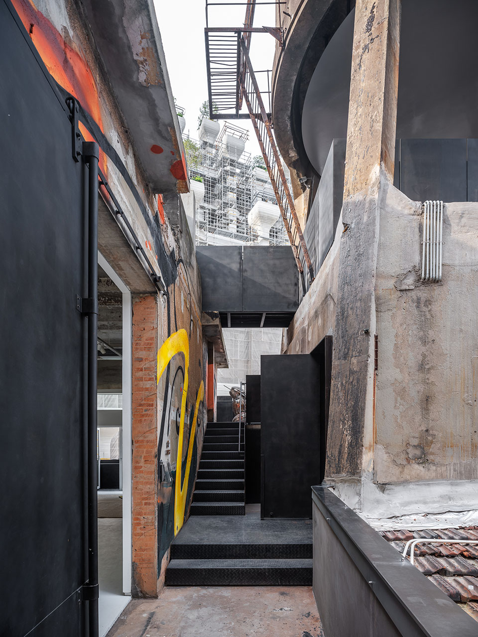 M50 Bird Water Tower by FLIP studio - 谷德设计网