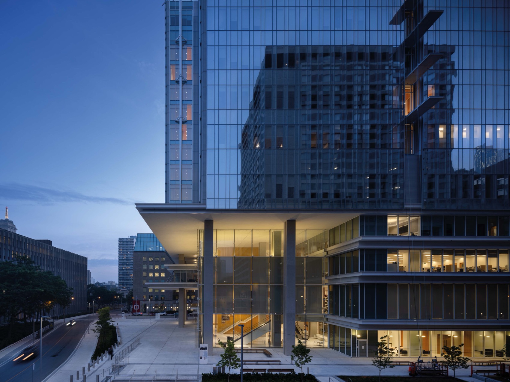 Ontario Court of Justice by Renzo Piano Building Workshop and NORR ...