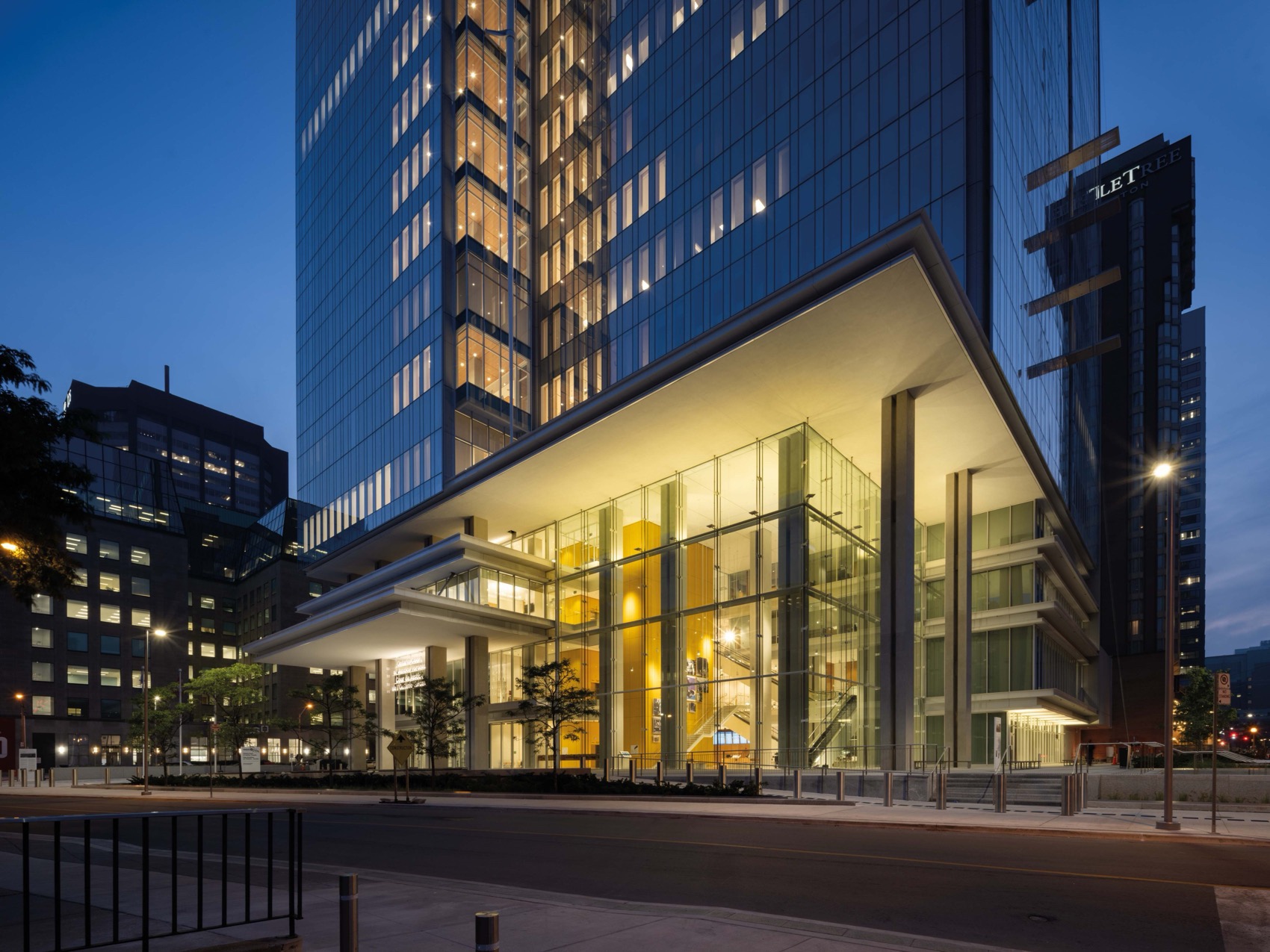 Ontario Court of Justice by Renzo Piano Building Workshop and NORR ...