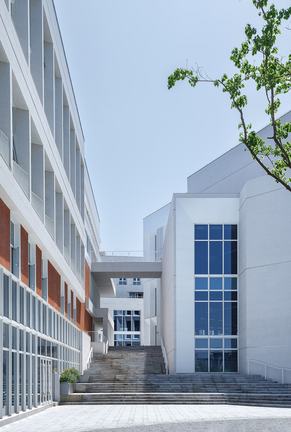 Renovation of Changfeng Guosheng Center, China by Lacime Architects - 谷德设计网