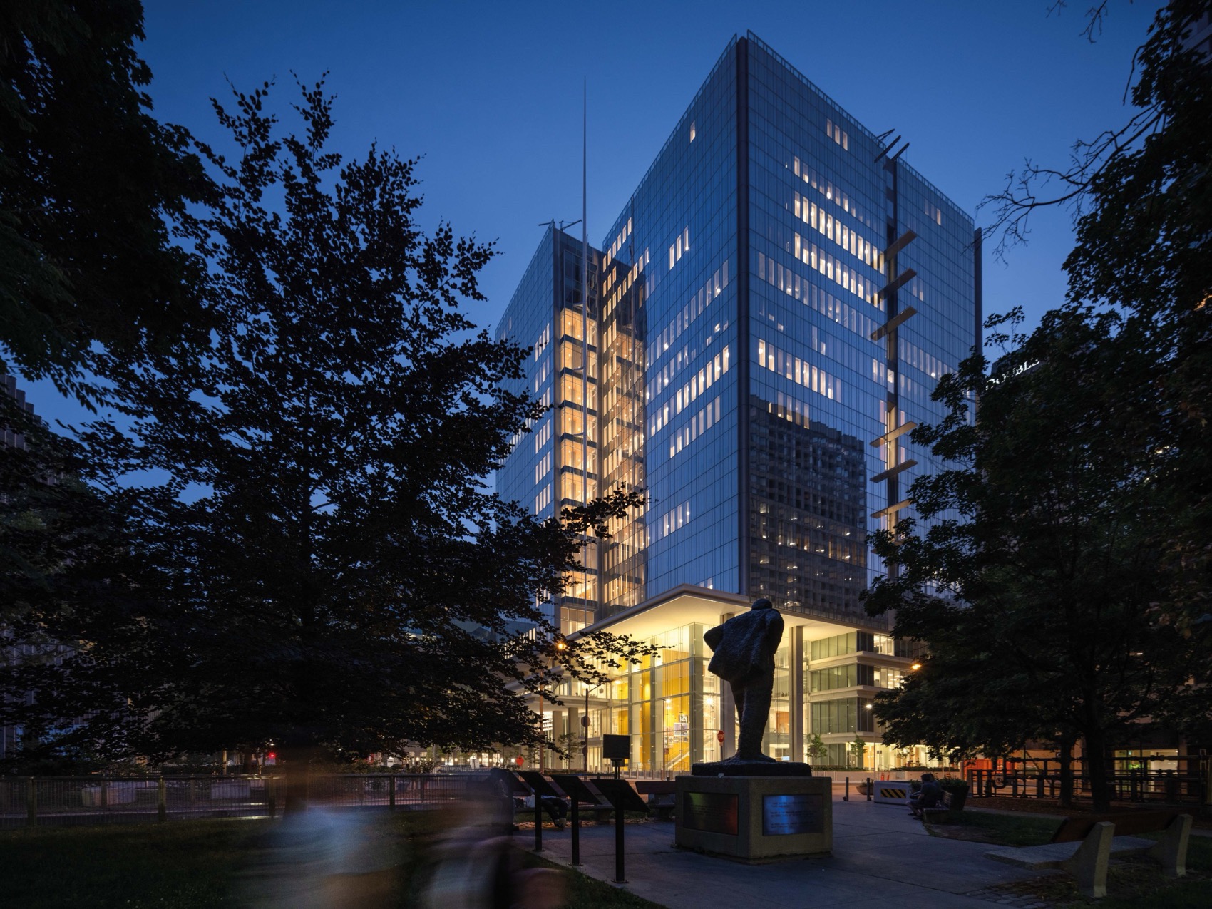 Ontario Court of Justice by Renzo Piano Building Workshop and NORR ...