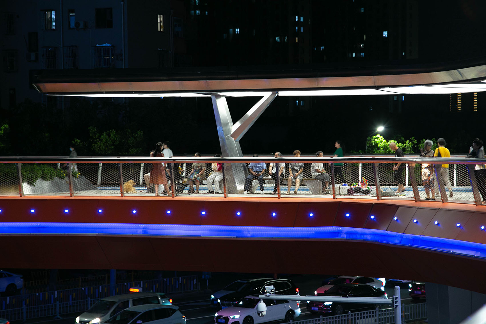 ”Floating Island” Xingning Road Pedestrian Overpass by Creationary City ...