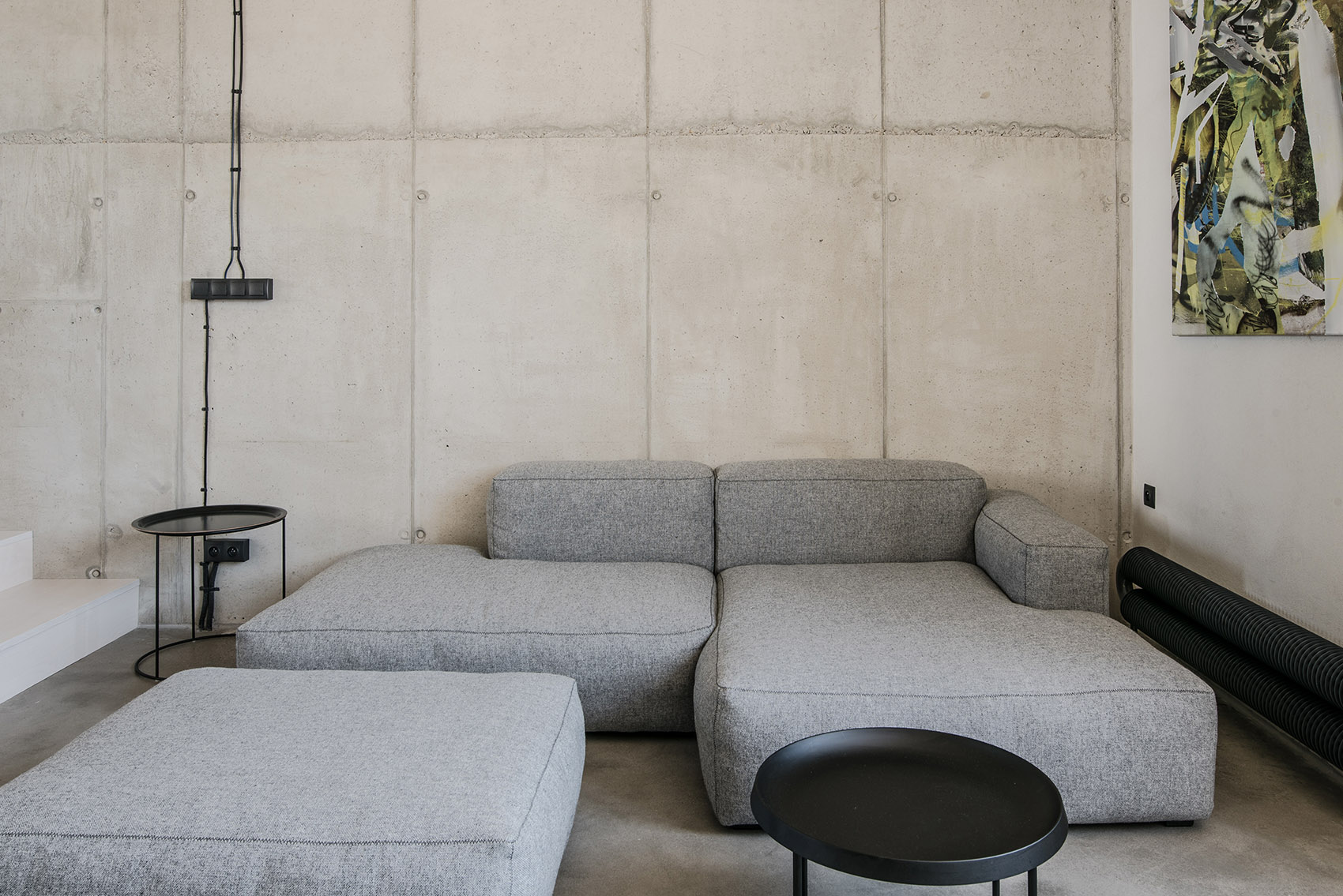 Mlynica loft apartment by Juraj Hubinský & Kuklica Smerek Architekti ...