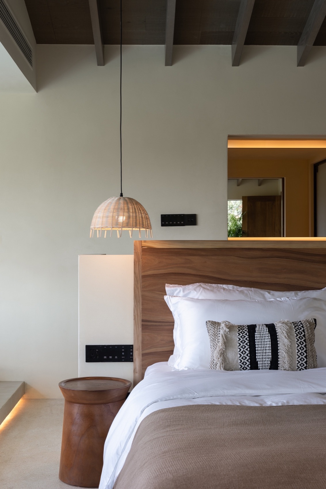 Hunan Xiangxi Xi’er Zhuo Valley Resort Hotel by Shulin Architects - 谷德设计网