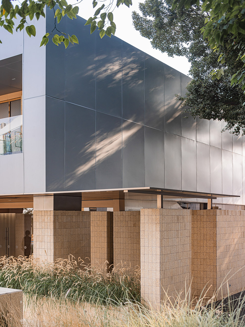 AVIVA Guangzhou art center by Reborn Design - 谷德设计网