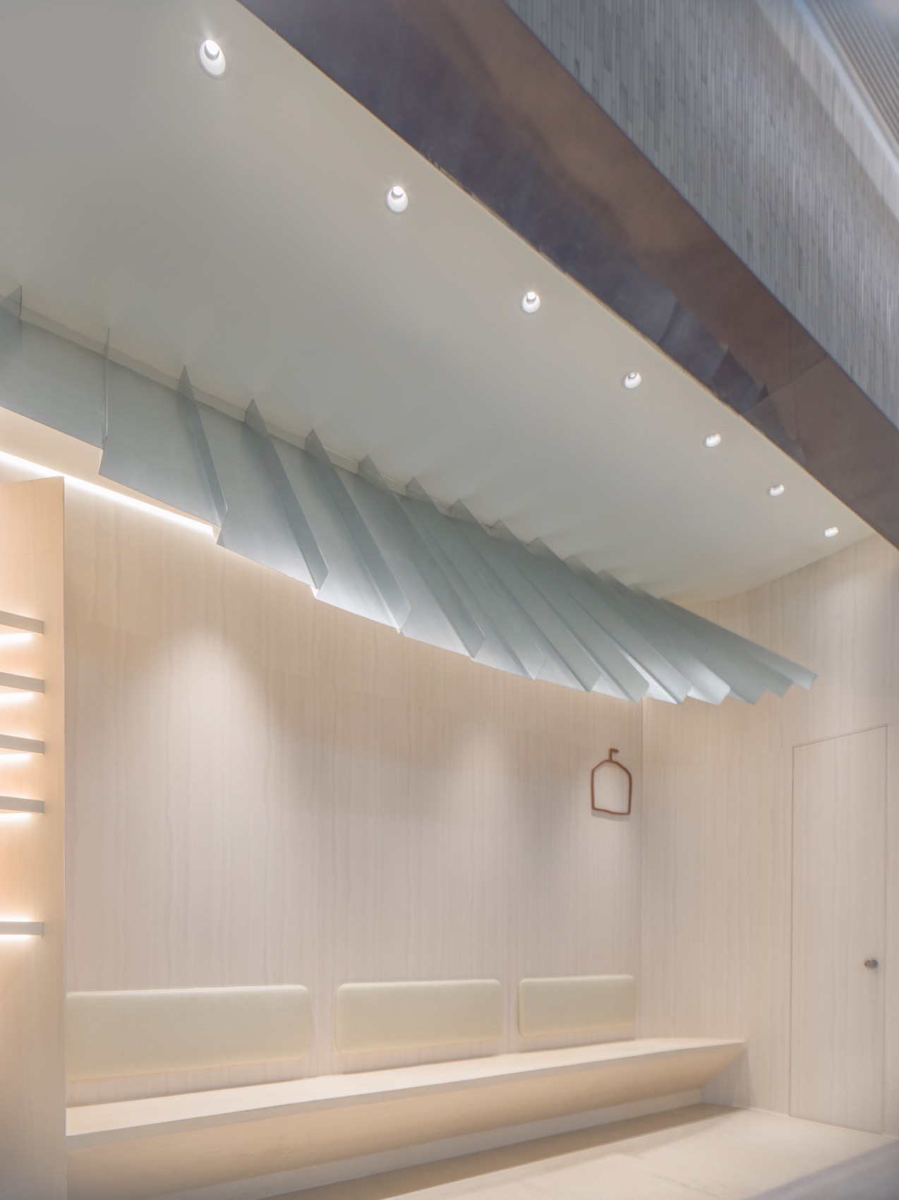 Under Eaves by Mur Mur Lab - 谷德设计网