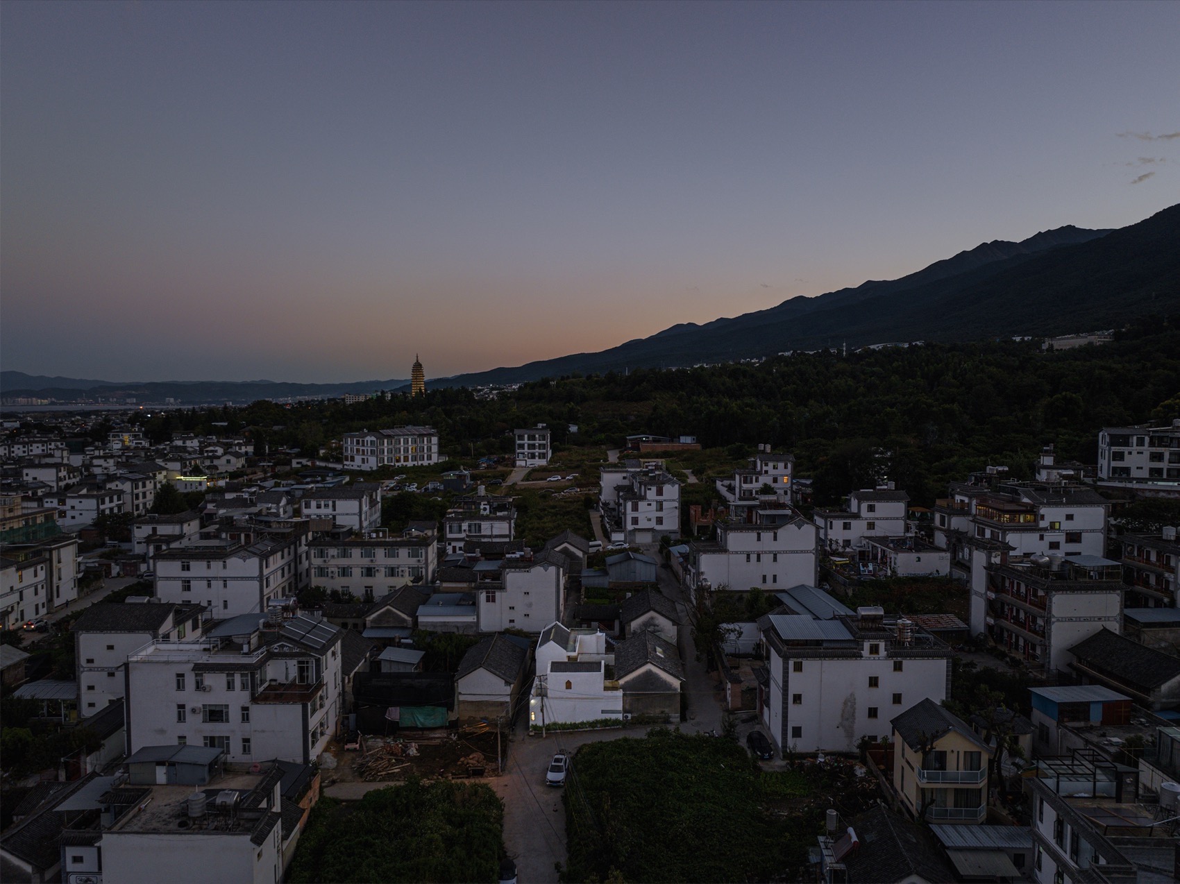 An inward micro courtyard, China by Edge Architect - 谷德设计网