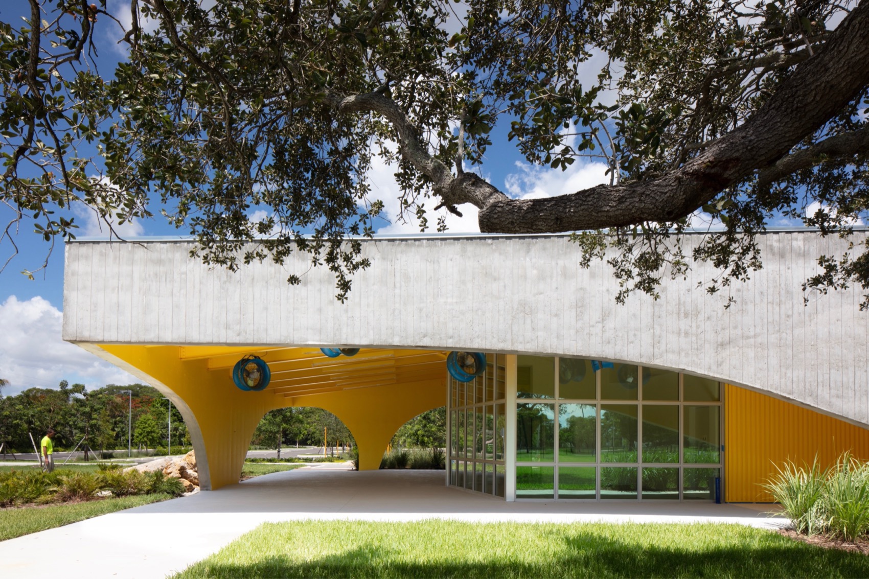 Youth Sports Complex Field house by Brooks + Scarpa - 谷德设计网