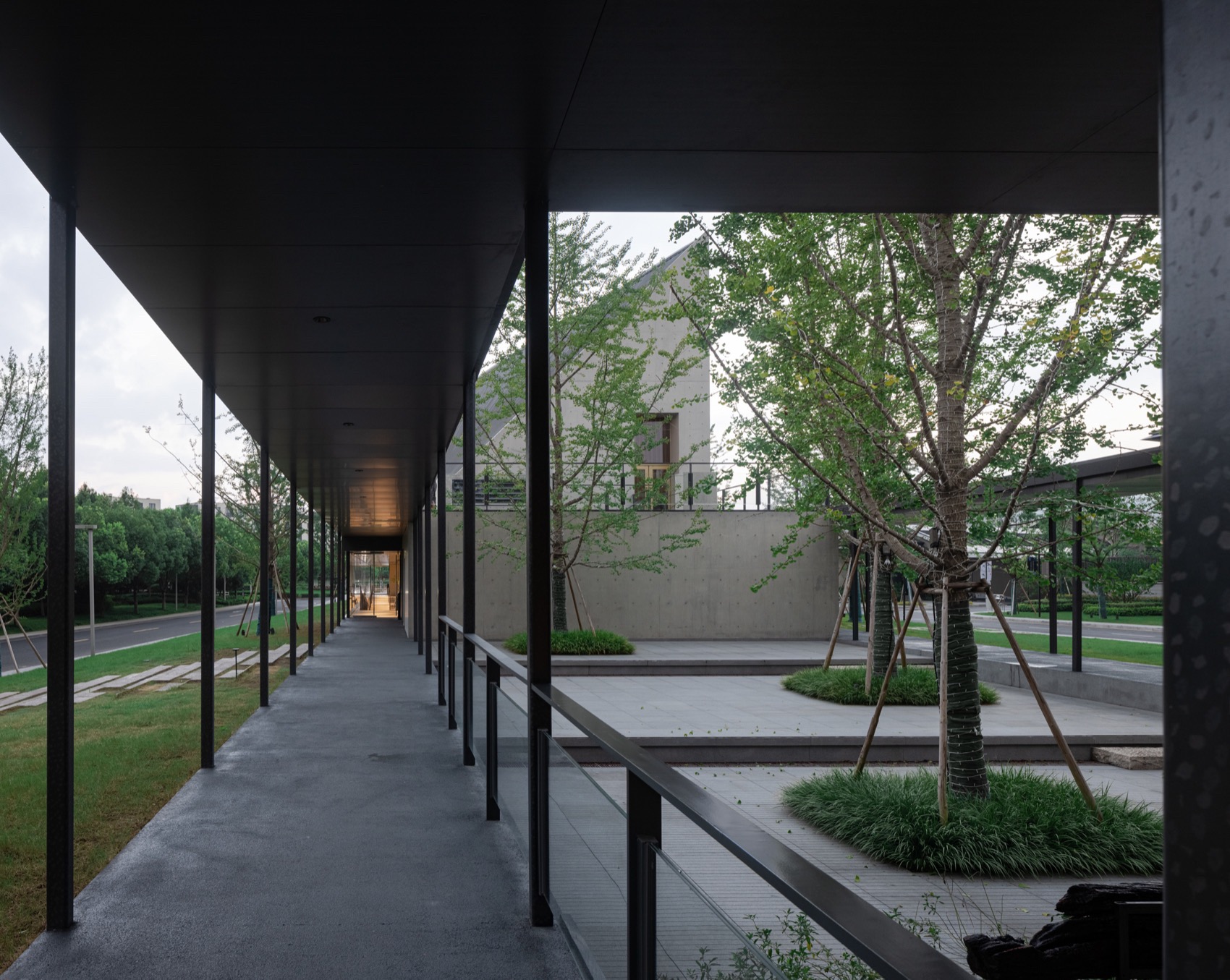 The Big Barn (Town Center of Yu Niao Liu Su) by Atelier Deshaus - 谷德设计网