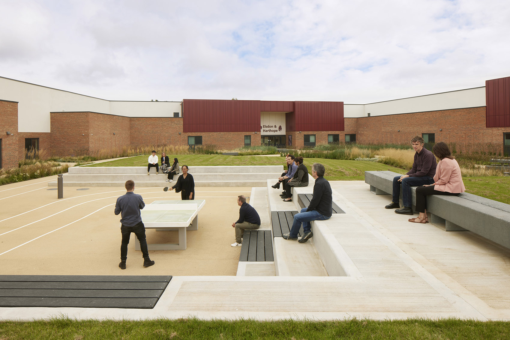 Sycamore landscape by Medical Architecture - 谷德设计网