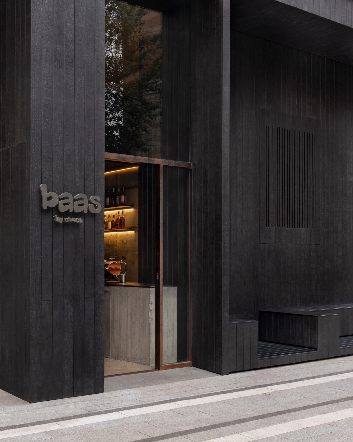 baas by chuck bar by R-BAS - 谷德设计网