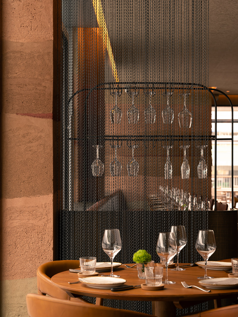 Fireplace restaurant by Hot Design Folks studio - 谷德设计网