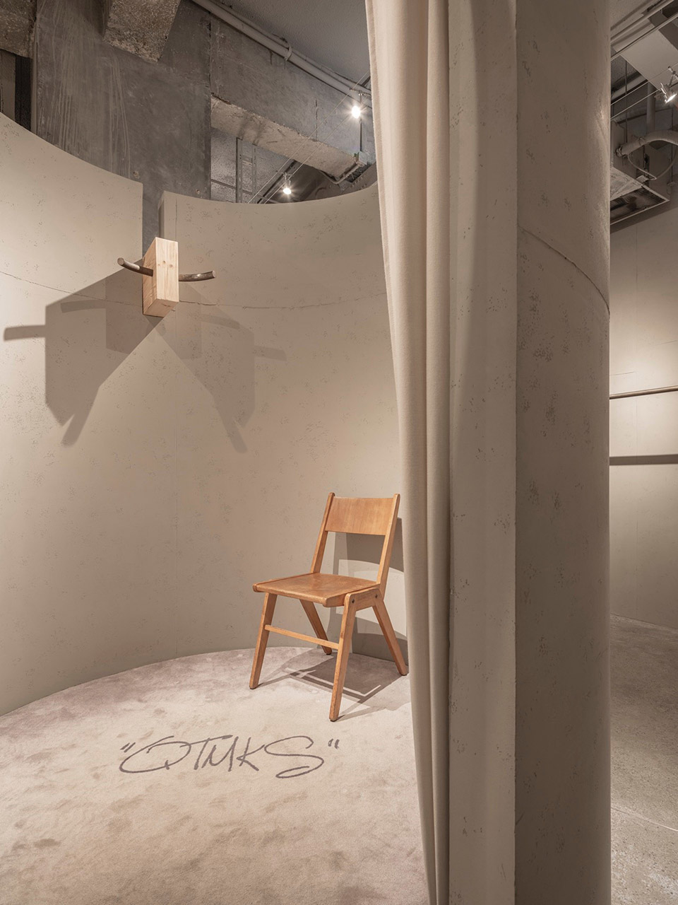 Quotation Marks’ First Offline Store by All Design Studio - 谷德设计网