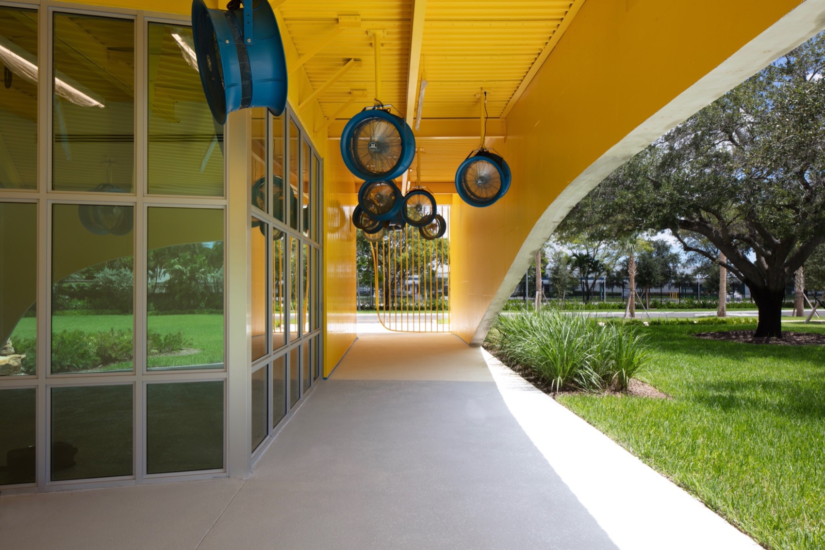 Youth Sports Complex Field house by Brooks + Scarpa - 谷德设计网